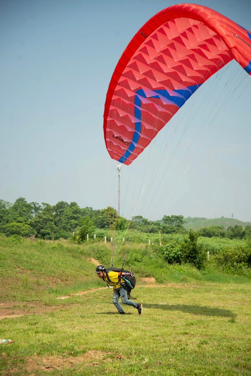 Davinci Tune single skin paraglider voor les en Hike & Fly